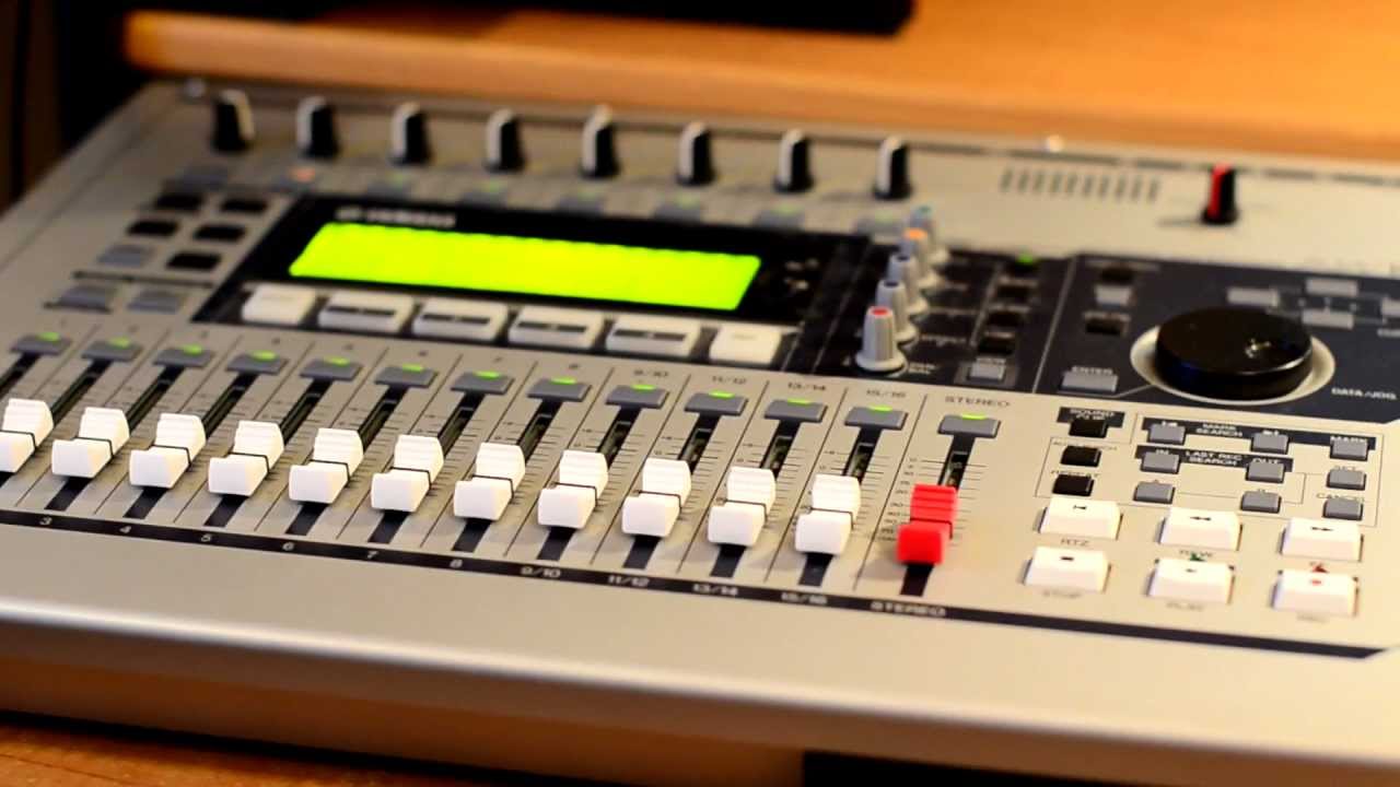 Defragmenting the Yamaha AW-1600 - YouTube