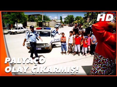 Öz Hakiki Karakol | Palyaço Camı Çerçeveyi İndirdi! | Türk Komedi Filmi