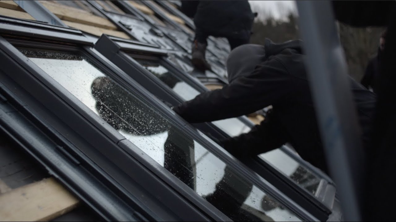 GSE IN-ROOF systém s střešními okny Velux MK08 - YouTube