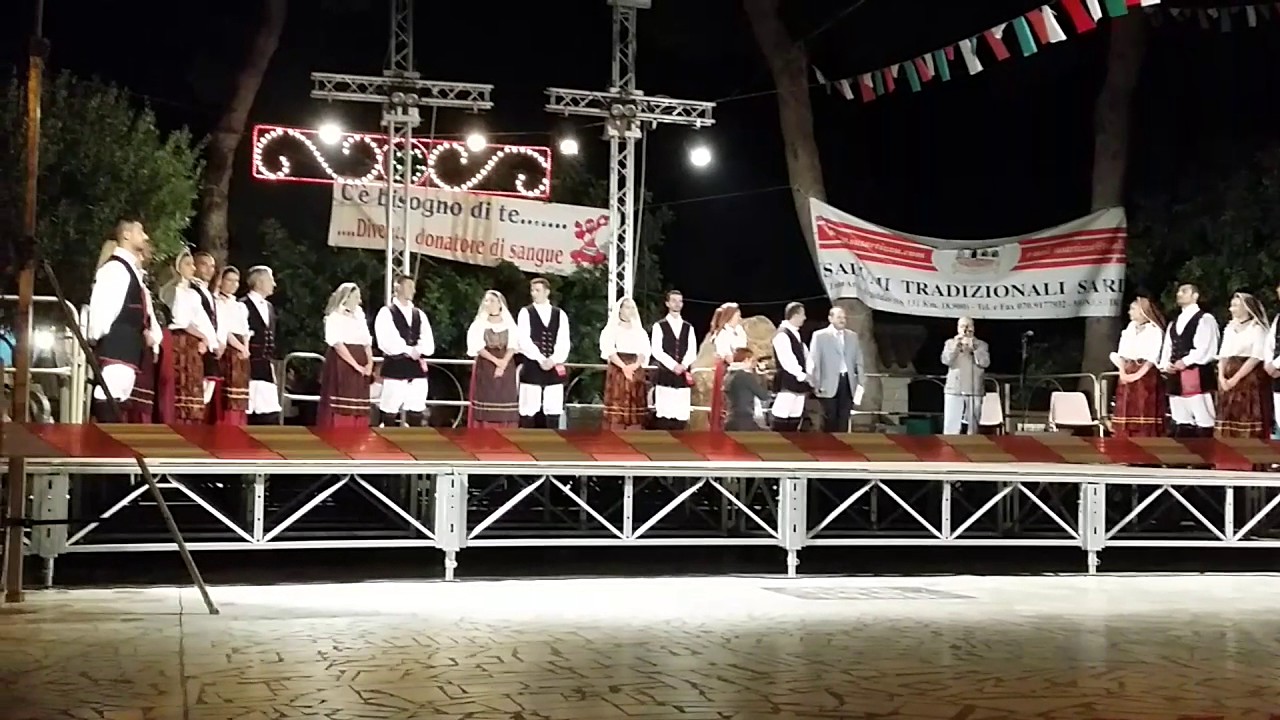 Le launeddas di Luigi Lai - YouTube