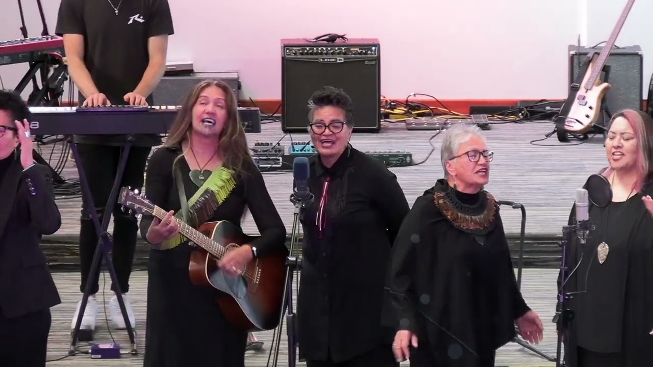 Turou Hawaiki / The Blessing / May the force (of God) be with you ...