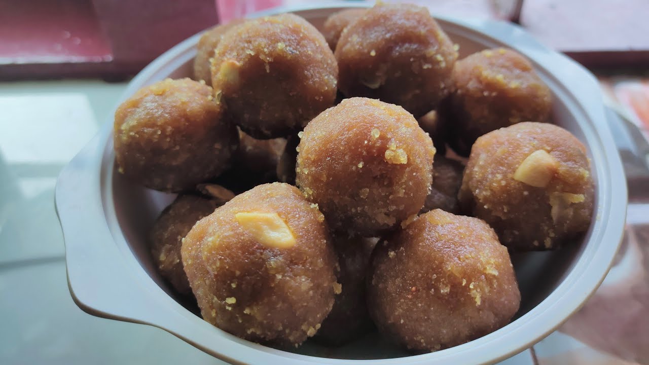 Easy and tasty snack recipe in 10 minutes || Rice balls || അരിയുണ്ട ...