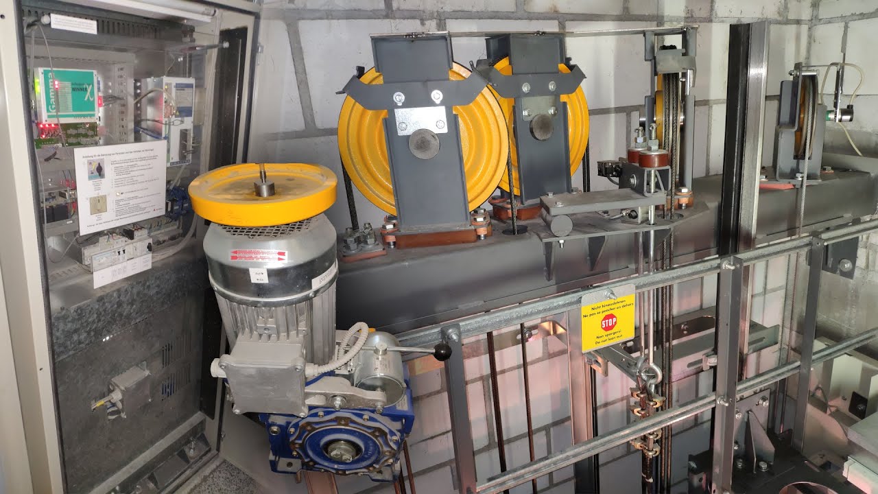 SPECIAL 4:1 roped AS Aufzüge MRL Lift Type "WINNER-R" - YouTube