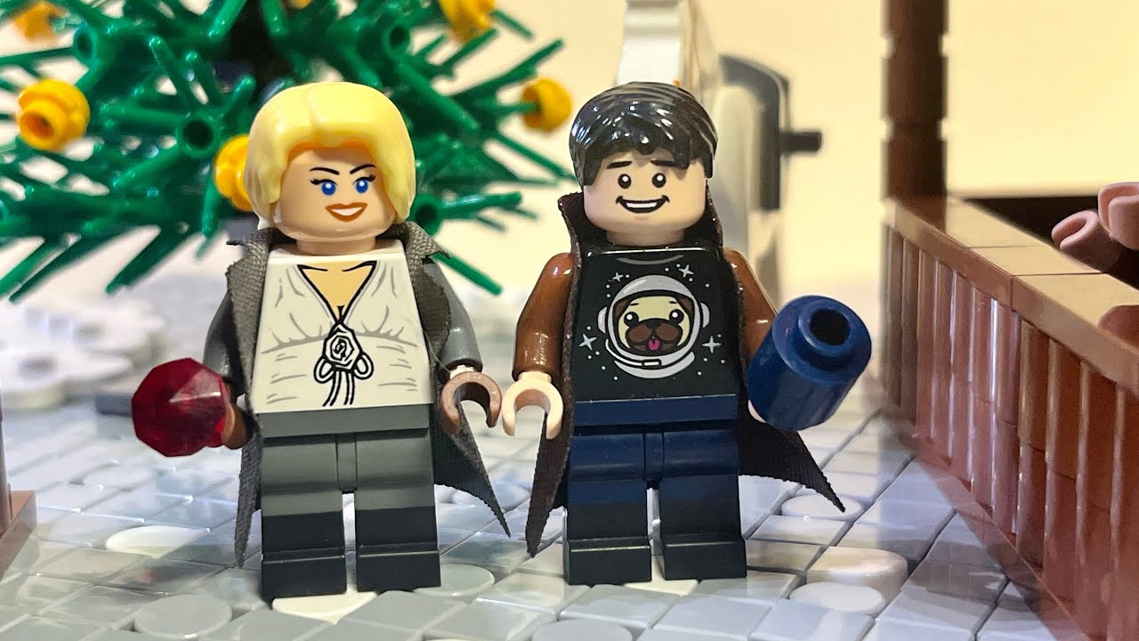 Building a LEGO Christmas Market with my Girlfriend - YouTube