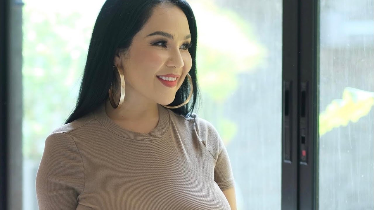 DUANG Duen 🔥Thailand's Instagram Model 💦 Bio & Wiki, NET WORTH, family ...