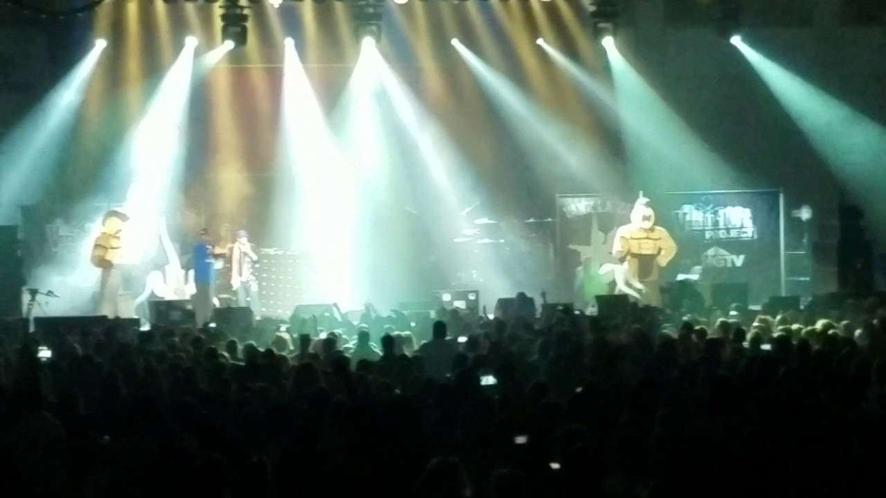 Vanilla Ice and Tone loc, Freestyle into Funky comadina I Love the 80s ...