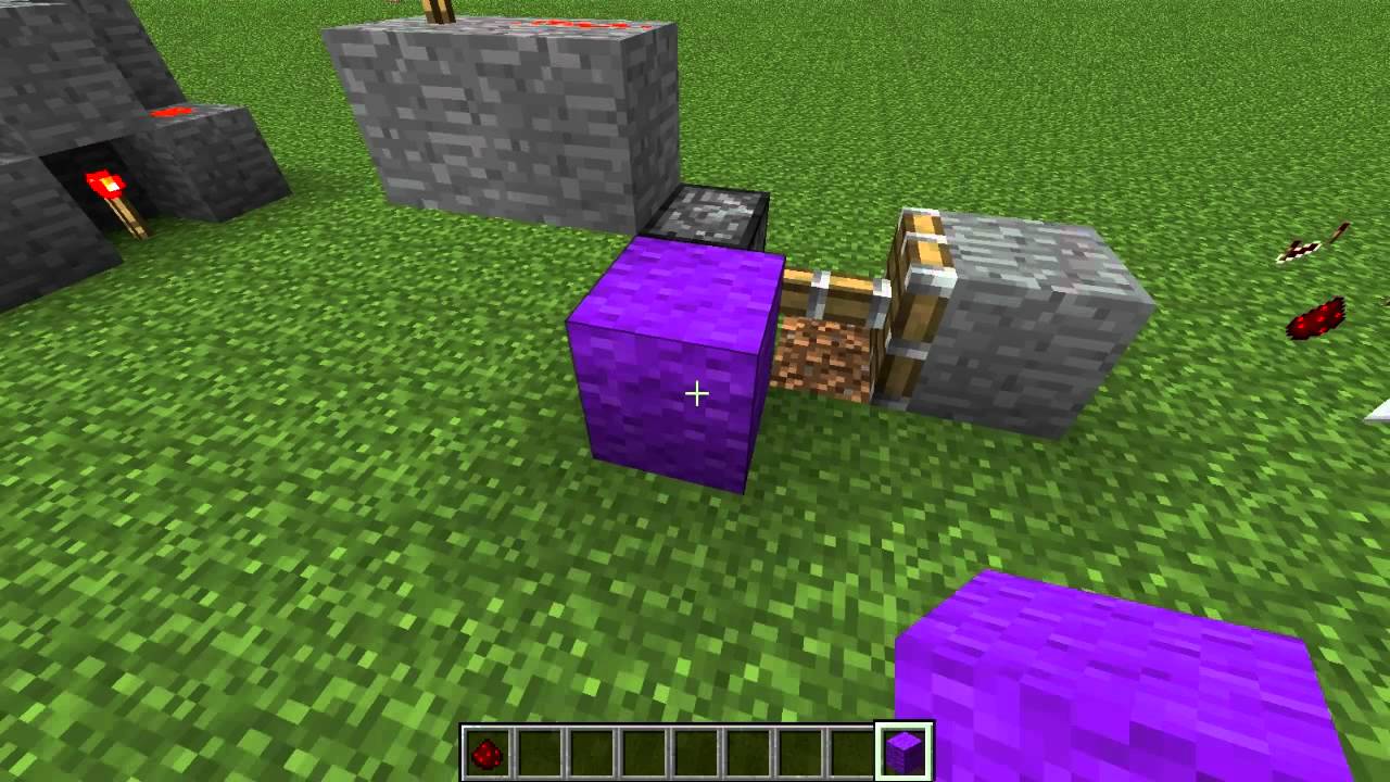 MINECRAFT - tuto redstone - ouvrir une porte avec un bug de piston - YouTube