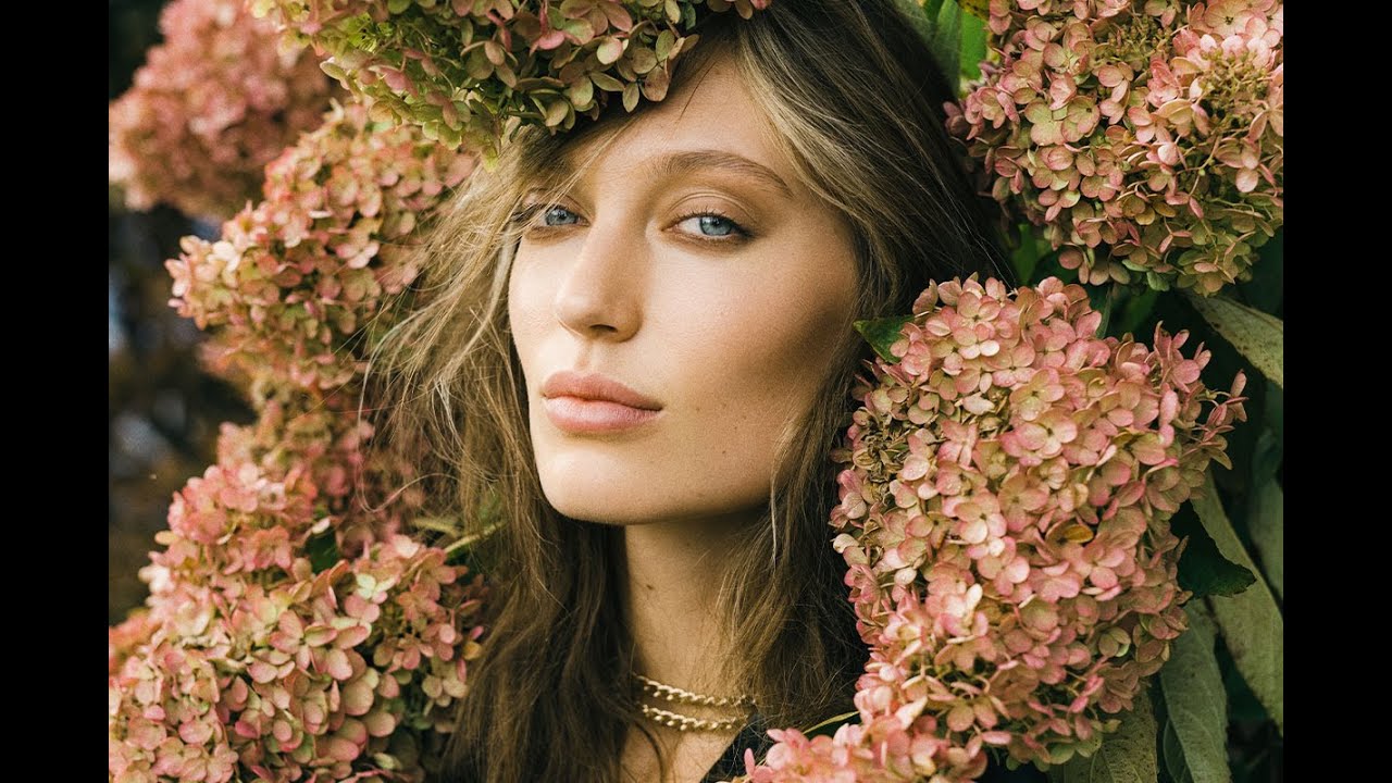 Inbetween Models - Julia O - YouTube