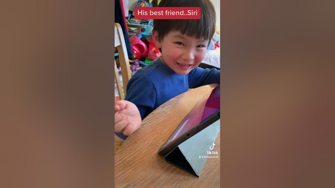 Talking with siri - YouTube