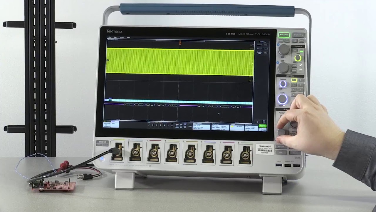 Tektronix Series 5 Mixed Signal Oscilloscope SENT Bus Decode and ...