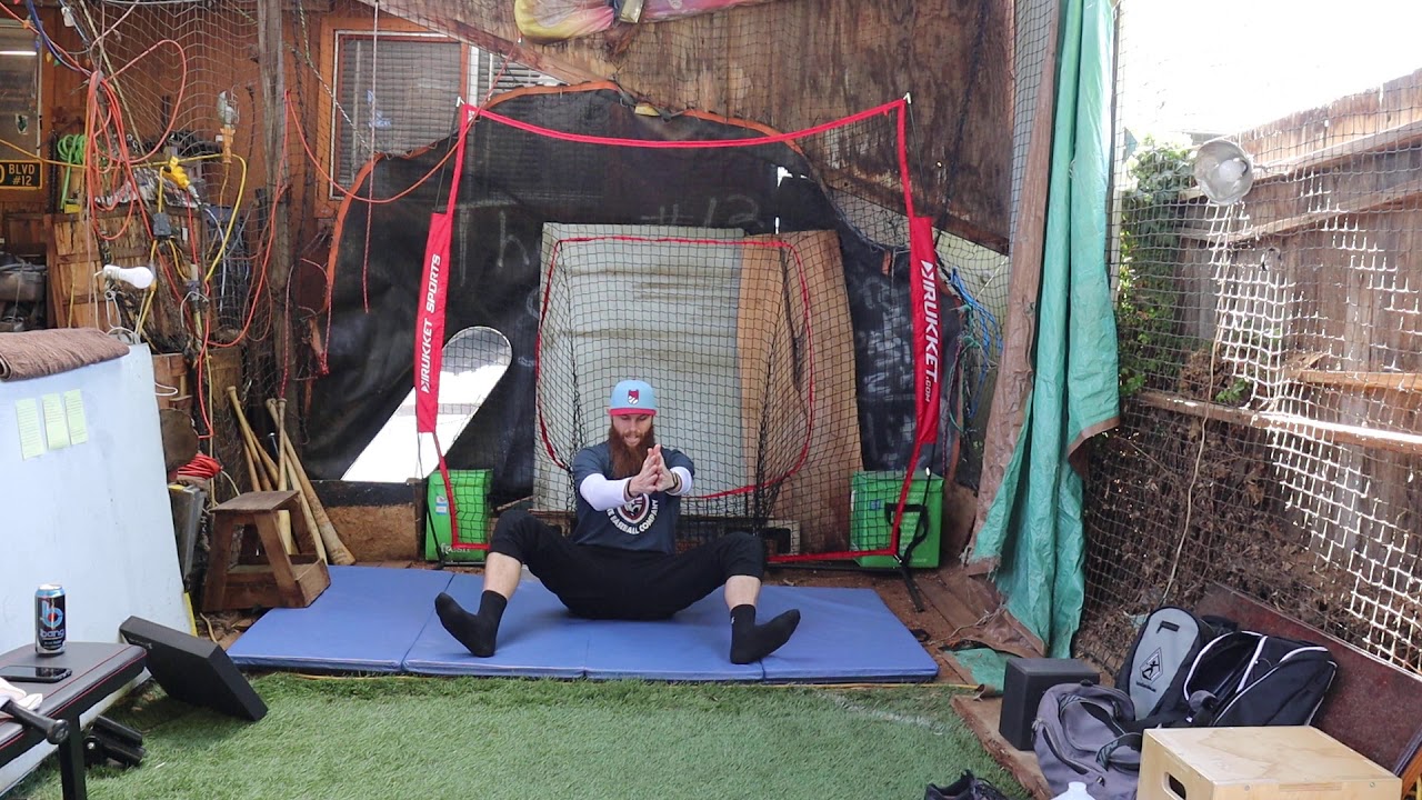 Hip Mobility Training - Bear Sit Mobility Progressions | ROBBY ROWLAND ...
