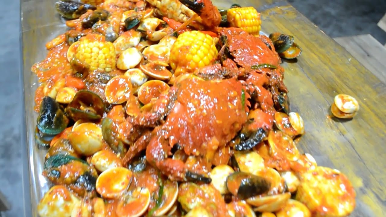 SEAFOOD TUMPAH BUMBU PEDAS🥵🔥🔥🔥 - YouTube