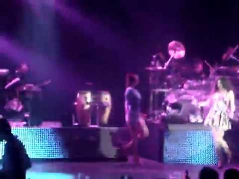 ΗΒΗ ΑΔΑΜΟΥ - ΣΑΝ ΕΡΘΕΙ Η ΜΕΡΑ (LIVE POSIDONIO) - YouTube