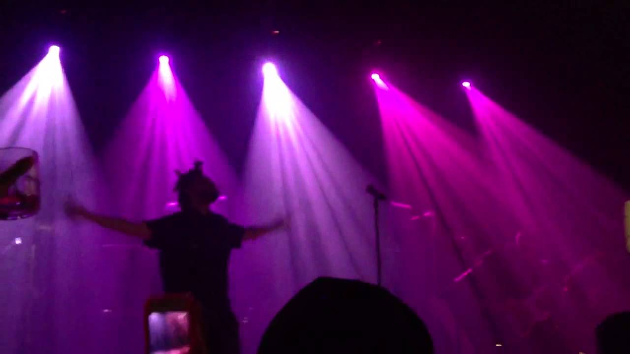 The Weeknd Live @ Mod Club '13 - Gifted/High For This - YouTube
