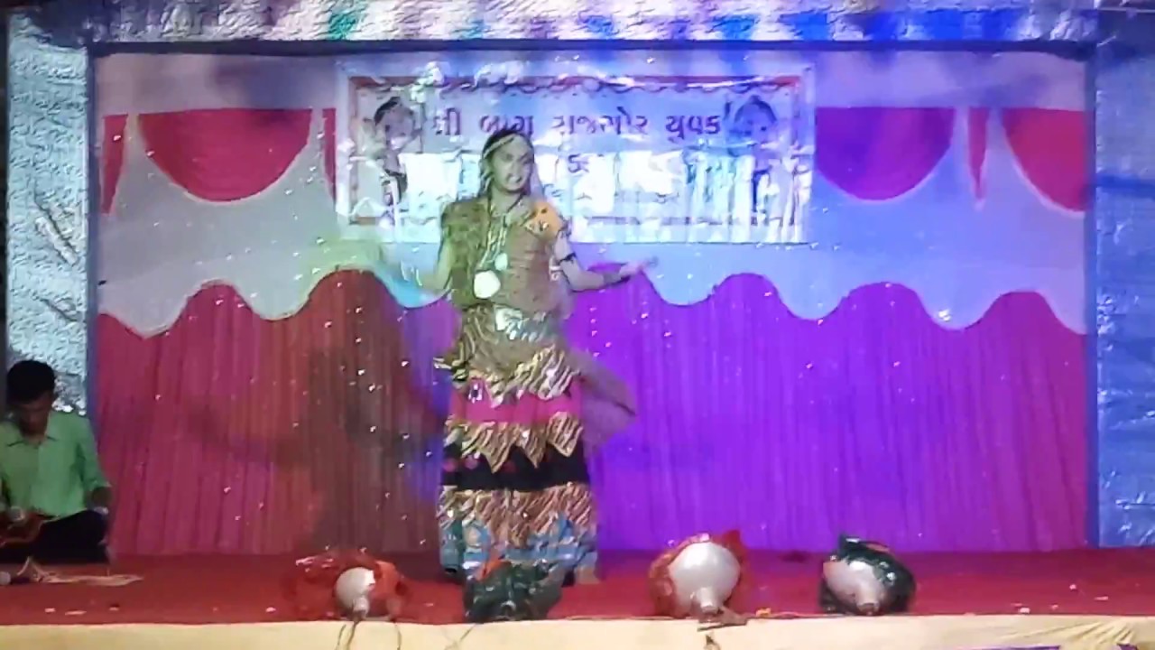 Rajasthani song solo dance jat chomaso ayo jat shiyalo ayo prachi patel ...