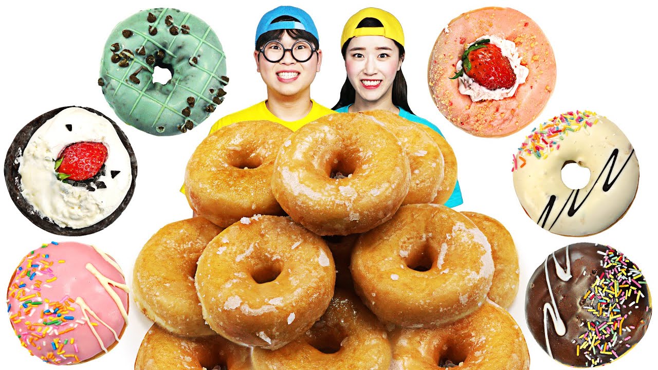 Sweet Donuts Mukbnag with Cream, Wasabi, Spicy sauce 달콤한 도너츠 먹방 by yomi ...