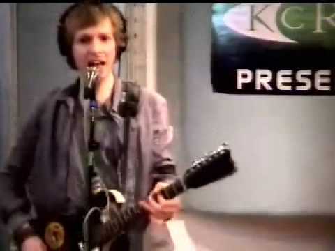 Beck E-Pro Live KCRW 2005 - YouTube