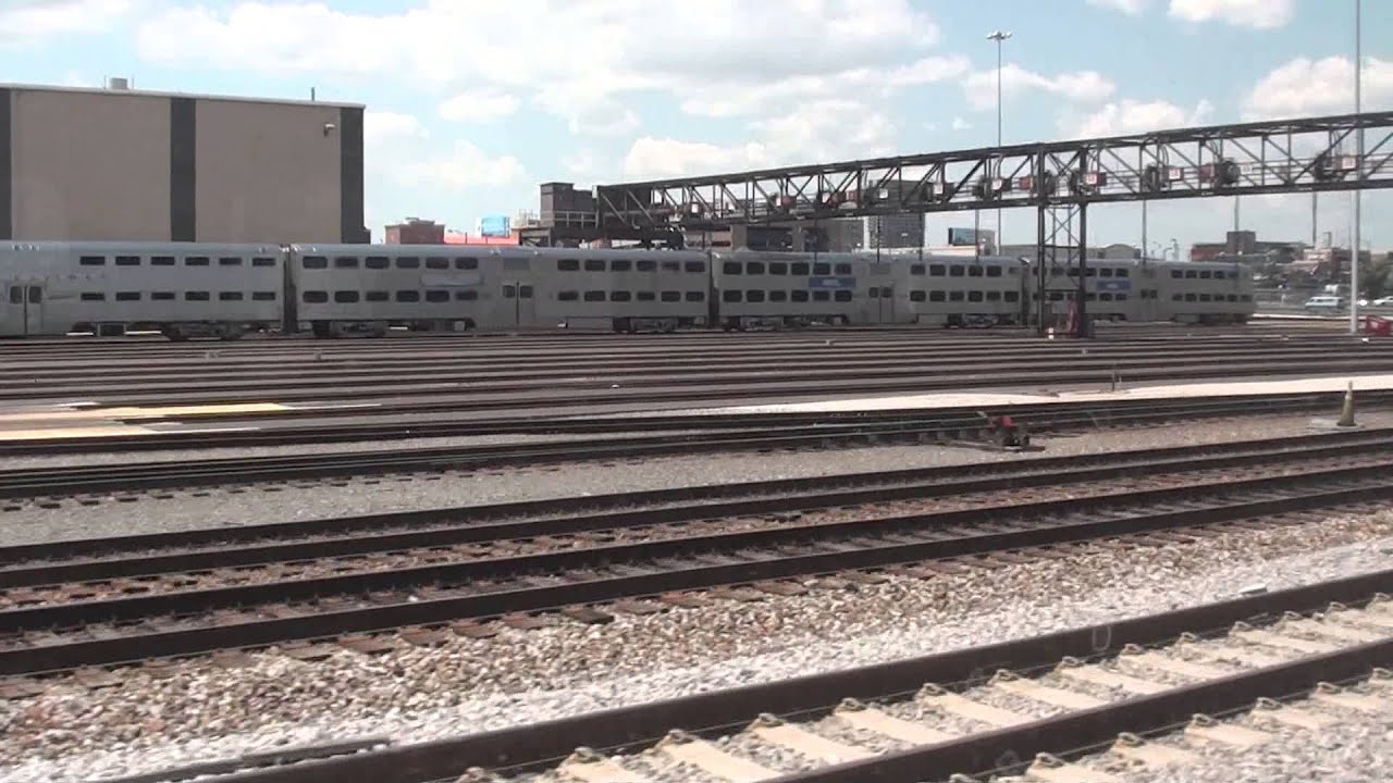 Amtrak 351 The Wolverine Arriving Into Chicago Union Station - YouTube