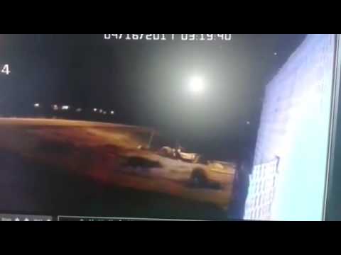 Aç Kurtlar Köpeği Parçaladı Full