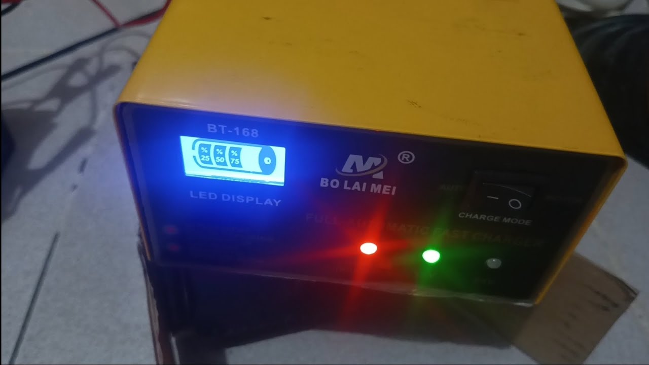 12 volt battery Fast charger - YouTube