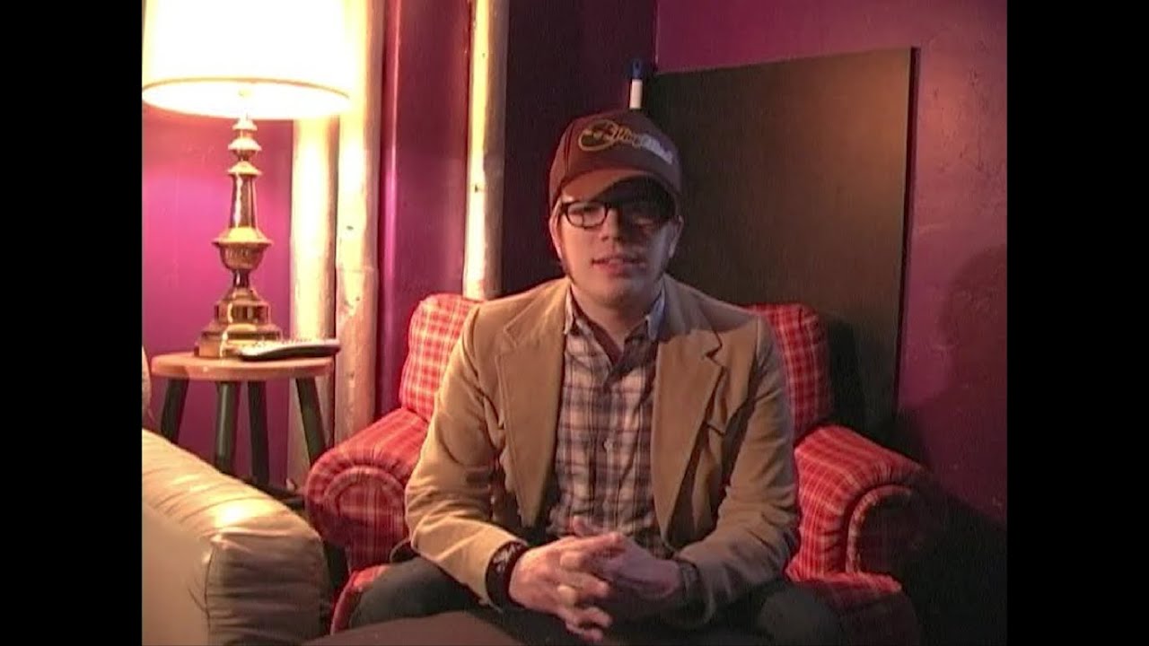 Fall Out Boy - The Story (My Heart Will Always Be the B-Side Of My ...