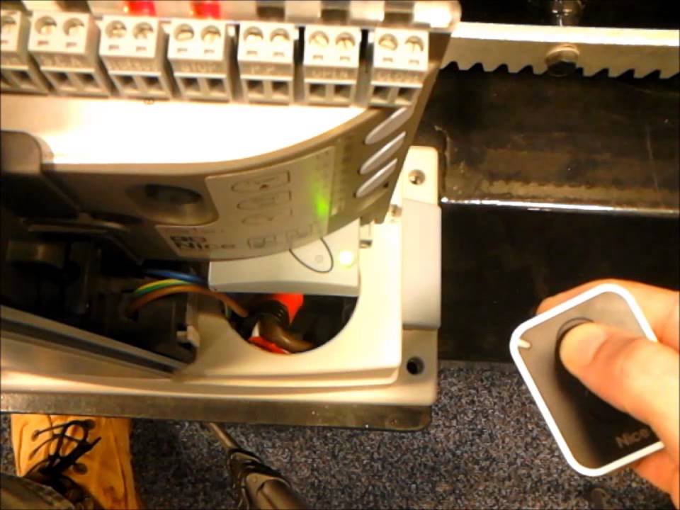 Nice remotes mode 1 programming of ON2 one series remote into an OXI ...