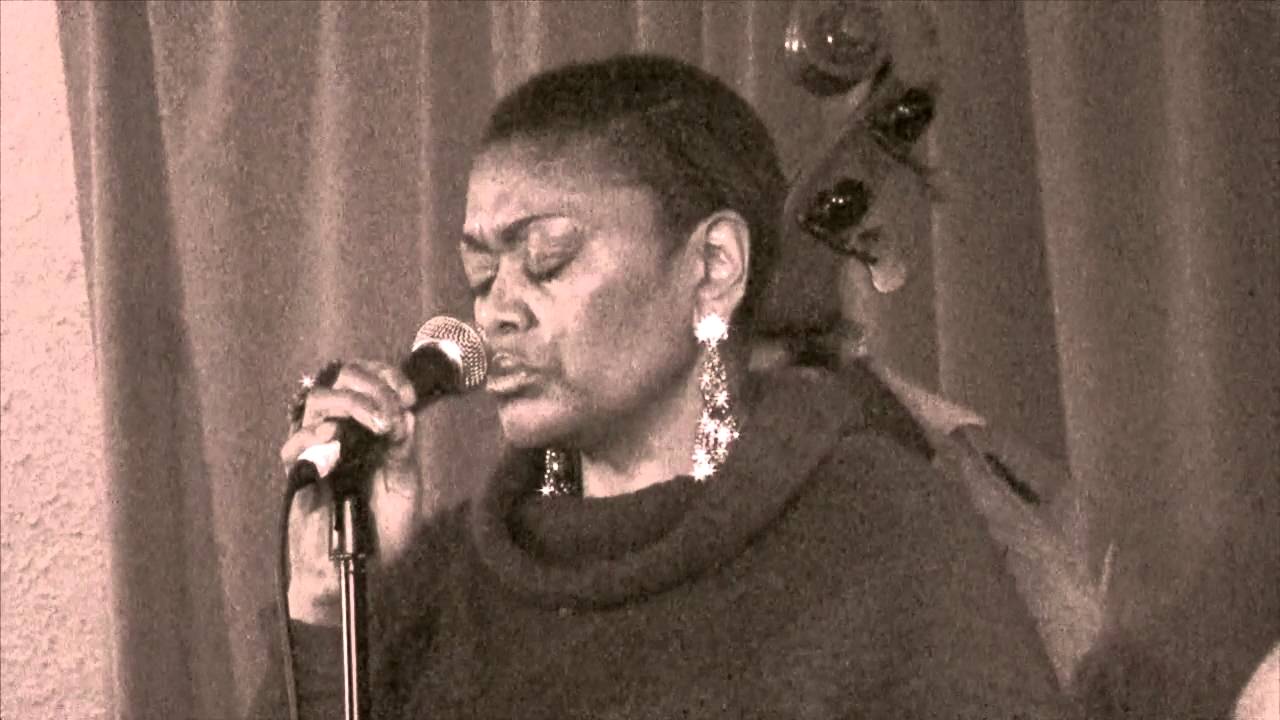 Jennifer Graham - Jazz Vocalist - Chicago - YouTube