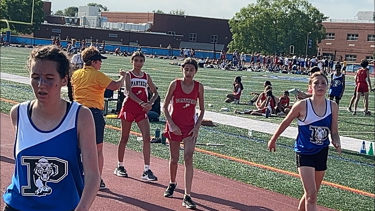Girls 800m - CMS vs Princeton Middle School and Wilberforce - YouTube