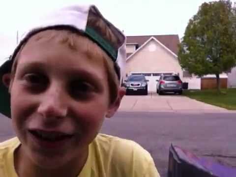 Funny people jumping of ramps - YouTube