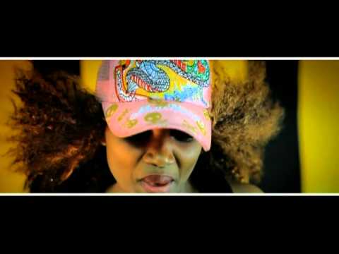 AVA DIEZ-ENJAILLEMENT