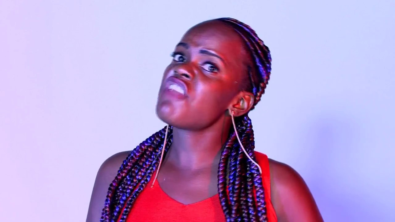 Poca Py "De Lado" - YouTube