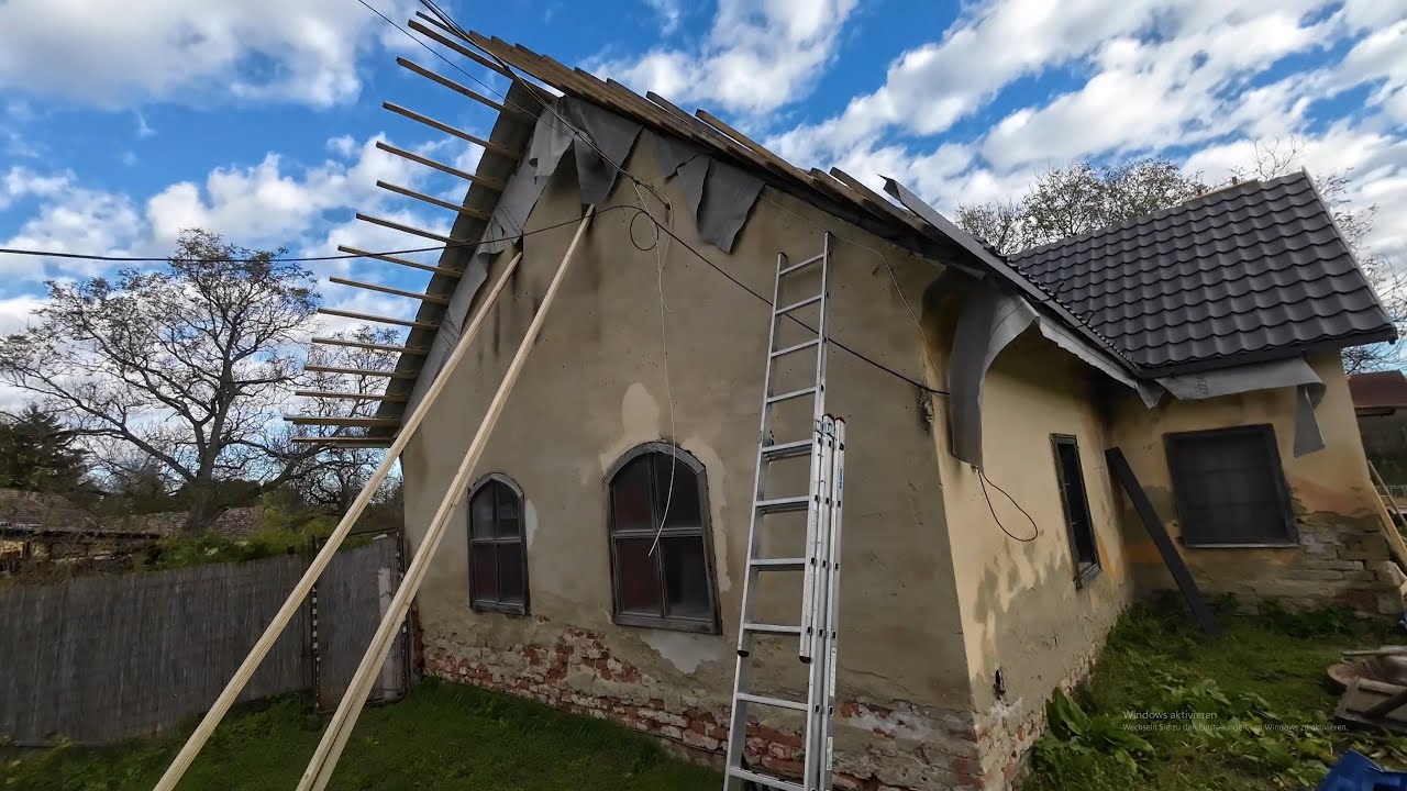 Dachränder - Giebel - First das Dach ist fast fertig - Blechdach ...