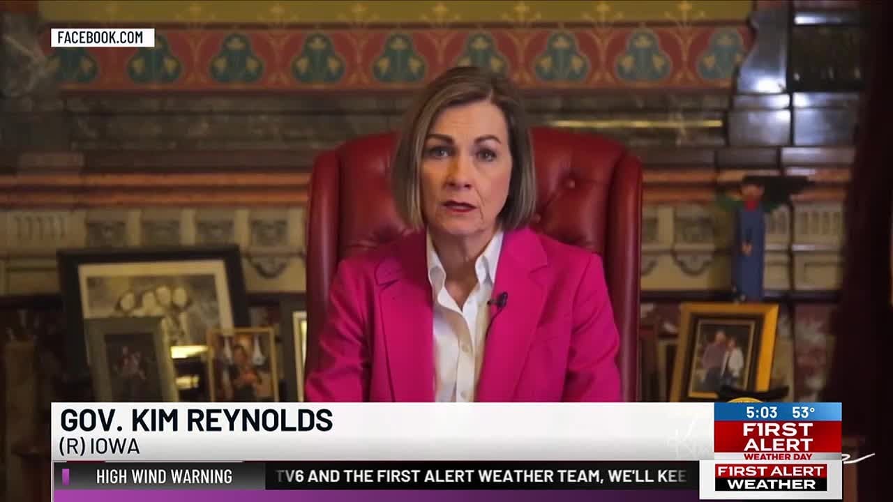 Reynolds signs gender law - YouTube