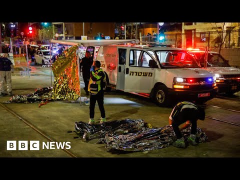 Seven shot dead in attack at Jerusalem synagogue - BBC News