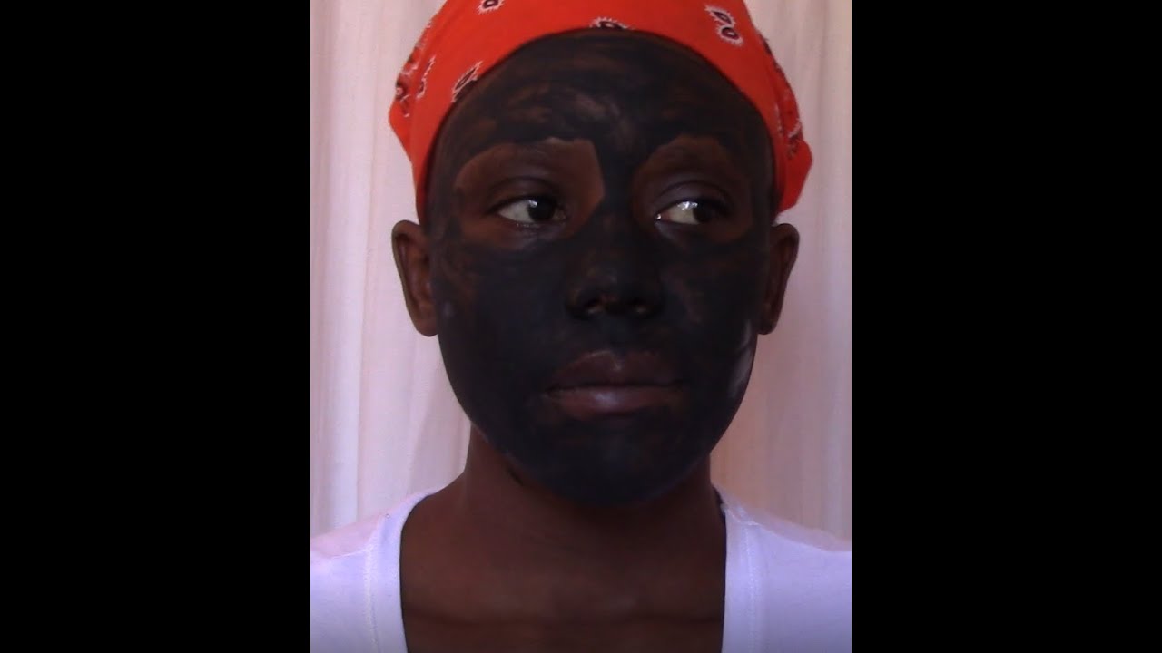 USING YOUNG SOLUTION FACE MASK - YouTube