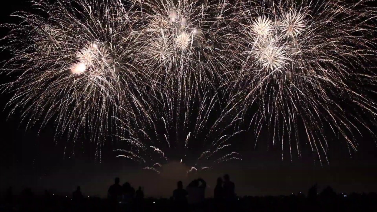 Gala Fireworks - Abingdon August 2019 - YouTube