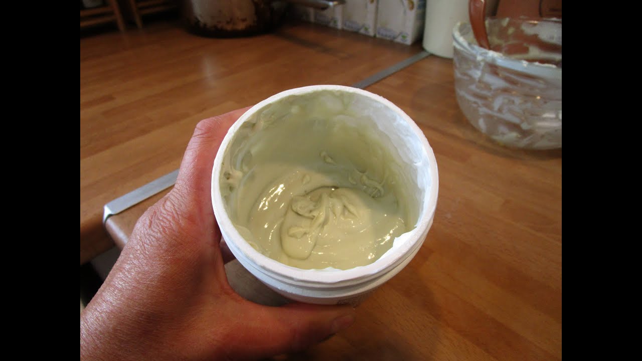 How to make Comfrey cream (Knitbone), used for stiff knees or backs or ...
