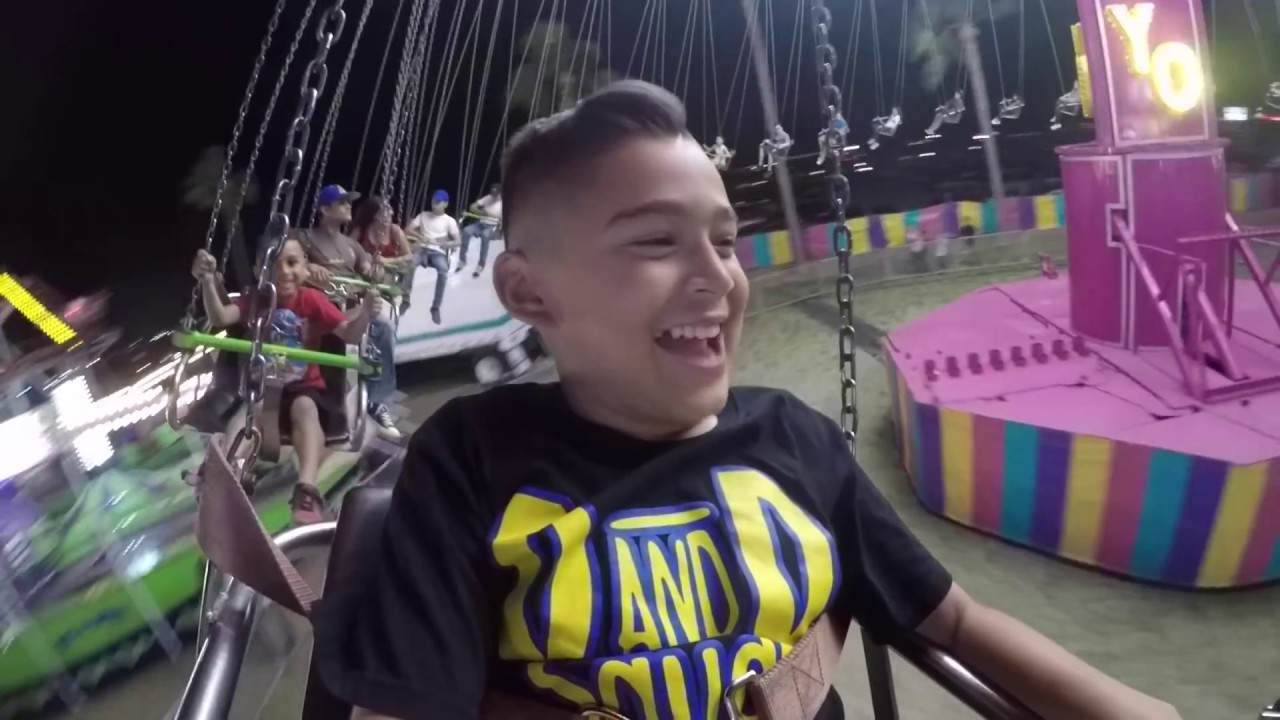 YOYO RIDE at the FAIR | Dominick gets a Chicken | Damian and Deion ...