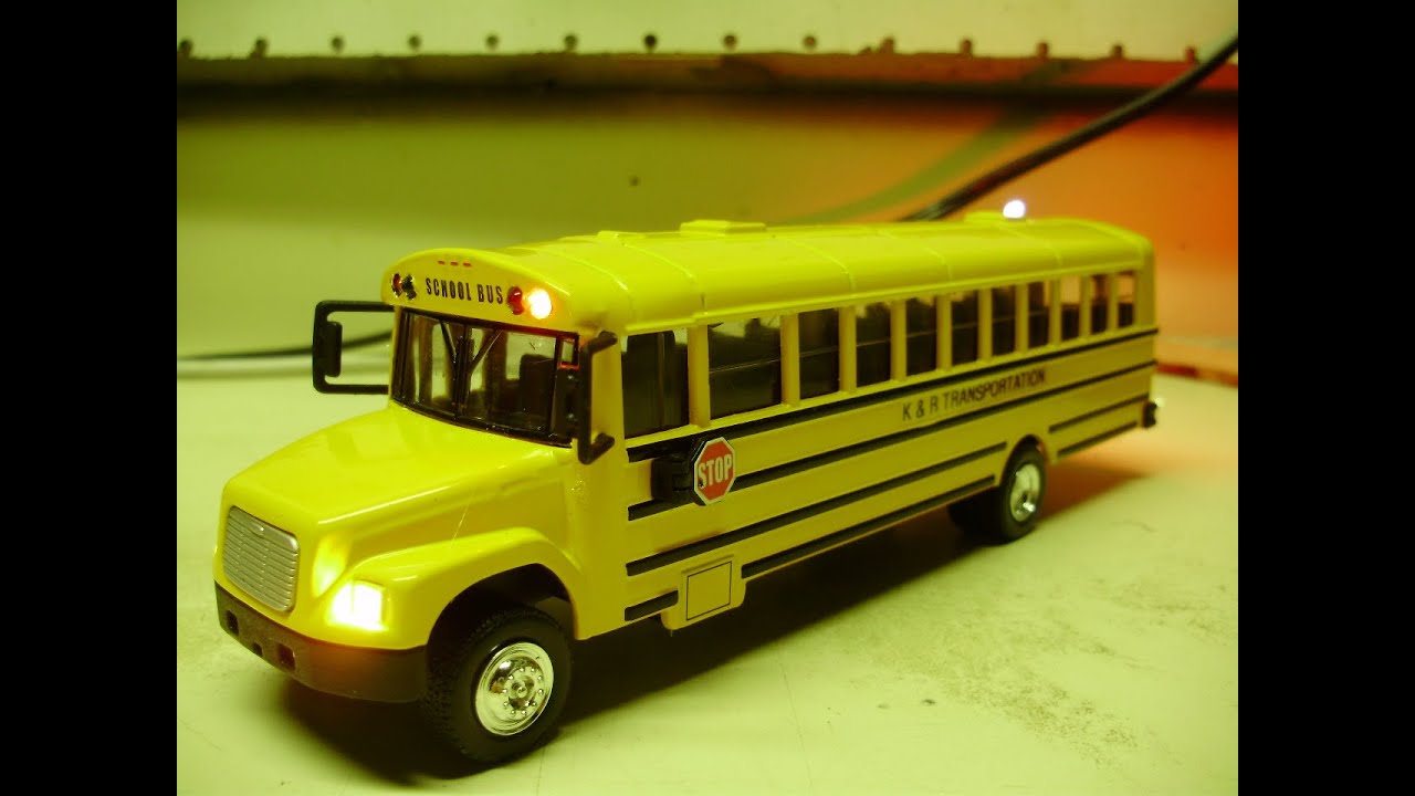 Kevin's custom International IC diecast school bus model w/ working ...