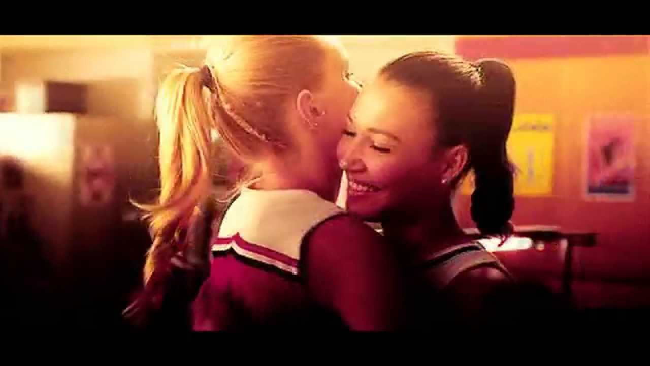 Glee: Brittana/Heya - Valerie - YouTube