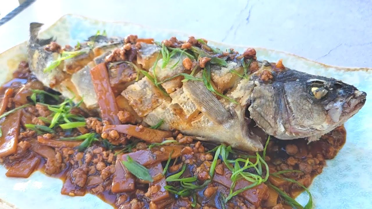 Cantonese Fried Whole Branzino | Crispy Fish With Pork Ragu | - YouTube