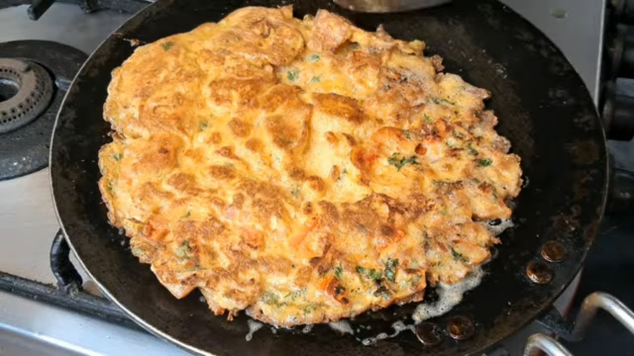 घरापासून दूर रहाणाऱ्यासाठी झटपट ऑम्लेट | Easy simple breakfast Anda ...