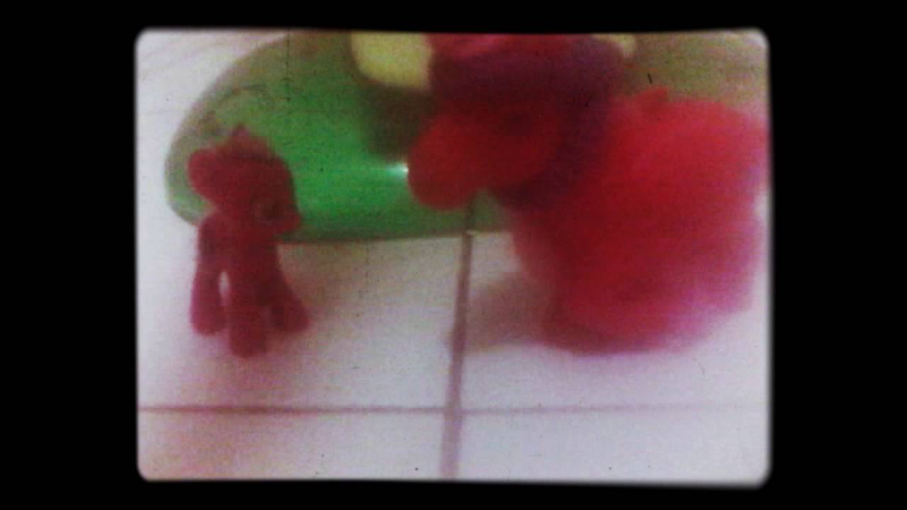 Mis calzones tinen caca! - YouTube