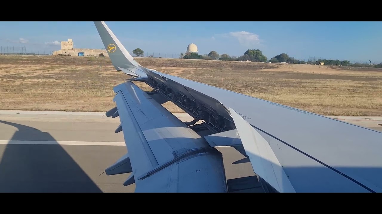 Condor D-ATCC Landing at Palma de Mallorca (LEPA) Runway 24L - YouTube