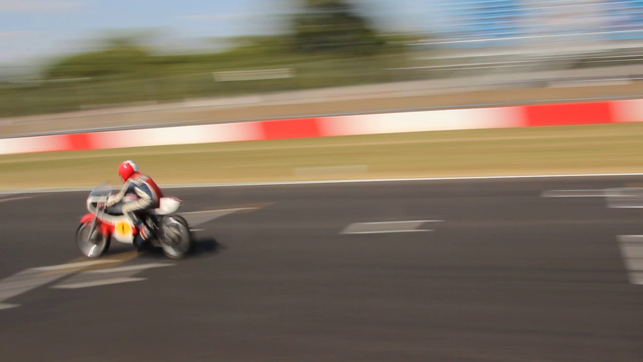 CLASSIC GP PARADE (WITH DEREK CHATTERTON) - YouTube