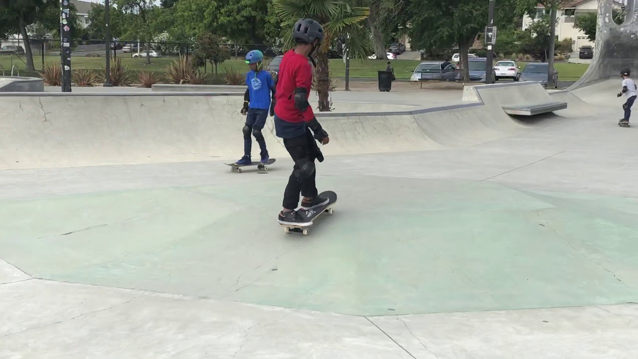 Skateboarding - YouTube