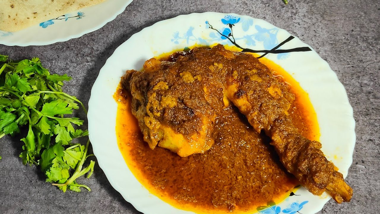 Chicken Chaap Recipe of 105 years old Royal Indian Hotel - YouTube