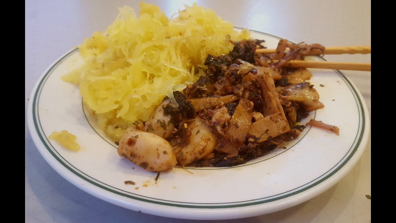Chinese: Spaghetti Squash with Calamari Stir Fry - YouTube