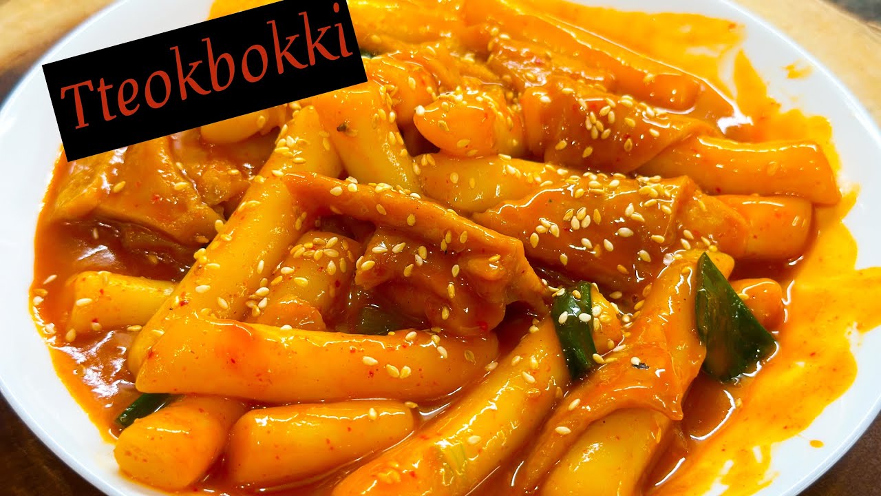 Tteokbokki -Korean food, Korean street food, Spicy rice cakes - YouTube