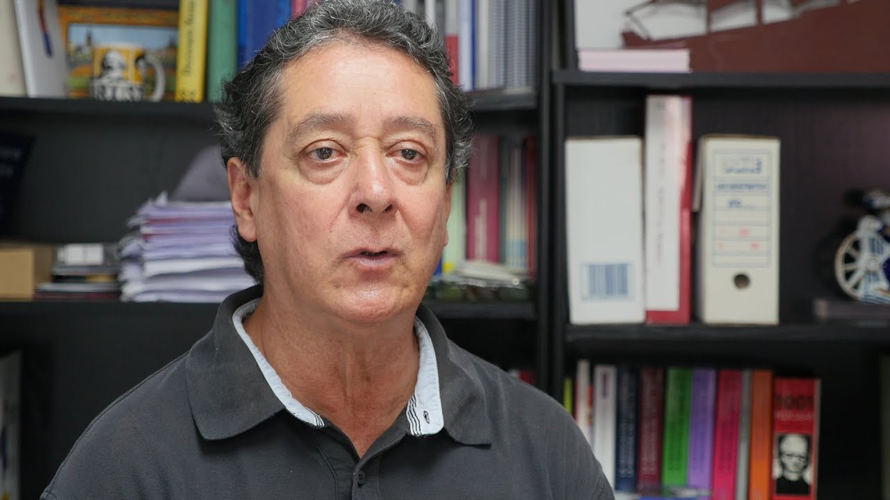 É o precariado unha nova clase social? Entrevista a Adrián Sotelo ...